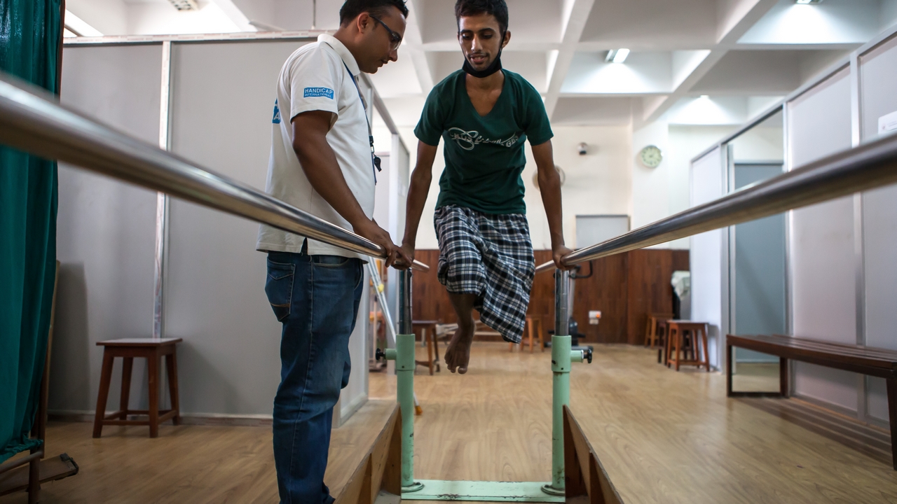 Nepal: The life-changing stages of rehabilitation | Humanity & Inclusion US